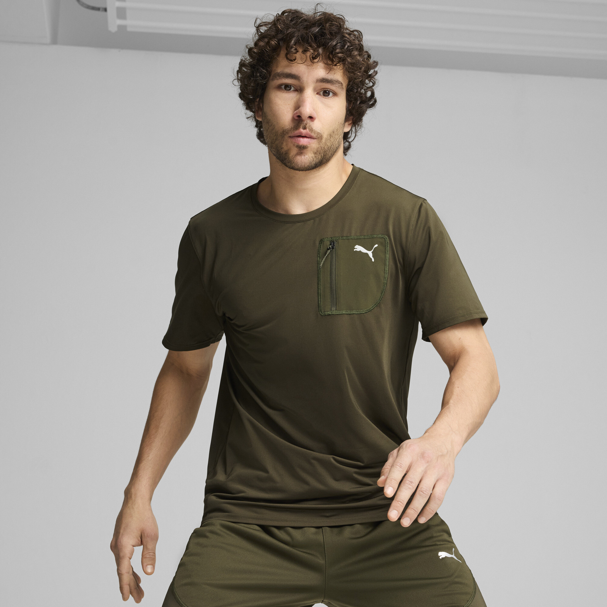 Poly Cargo Tee Men | T-shirts & Tops | PUMA