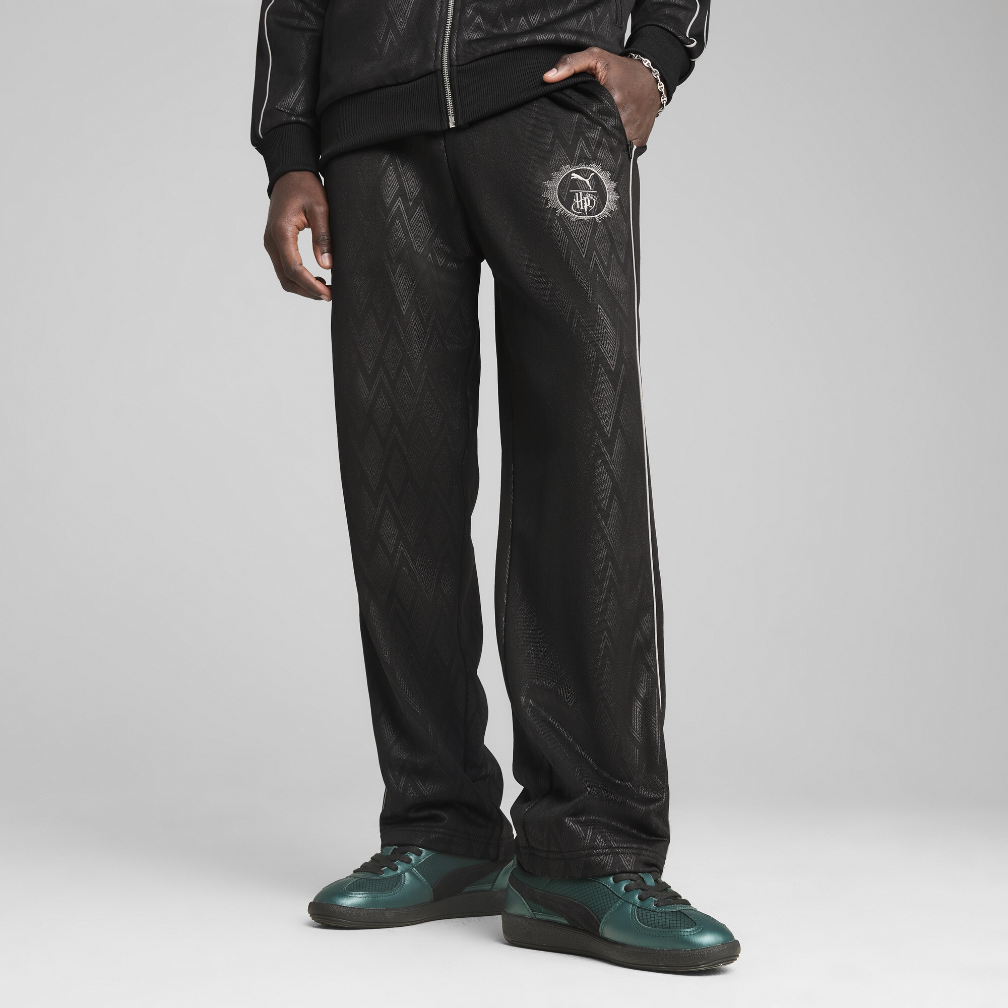 PUMA x HARRY POTTER T7 Relaxed Track Pants Men | Pants | PUMA
